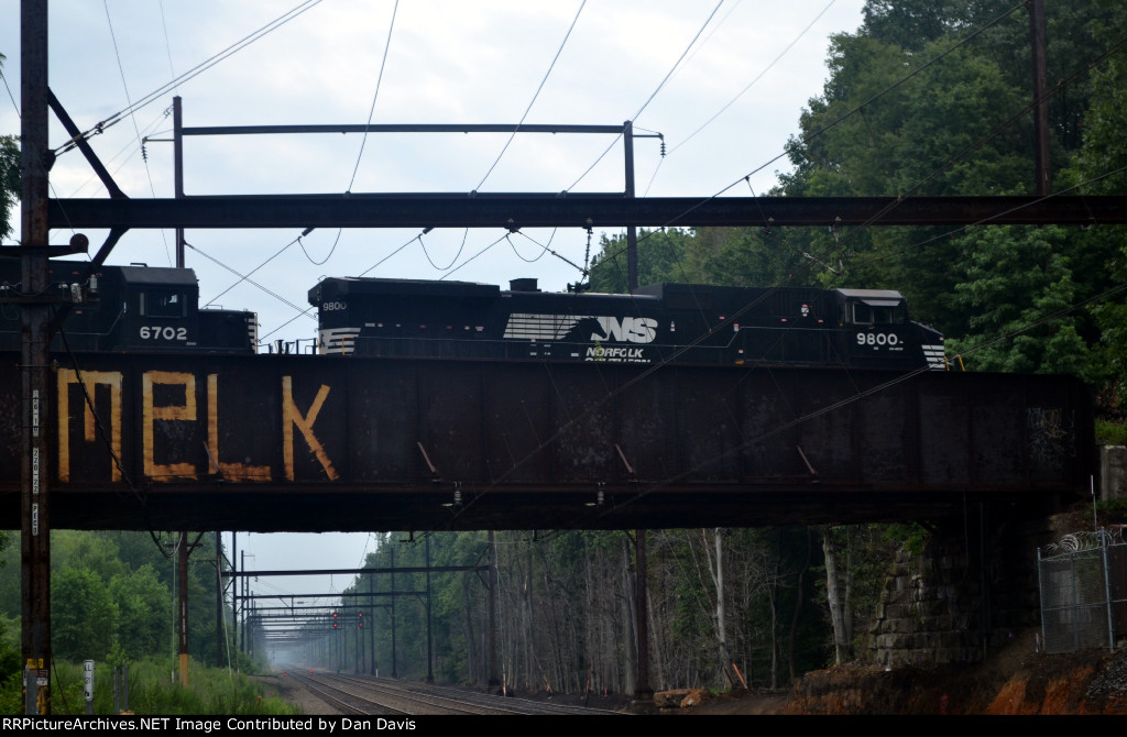 NS C40-9W 9800 leads 20Q